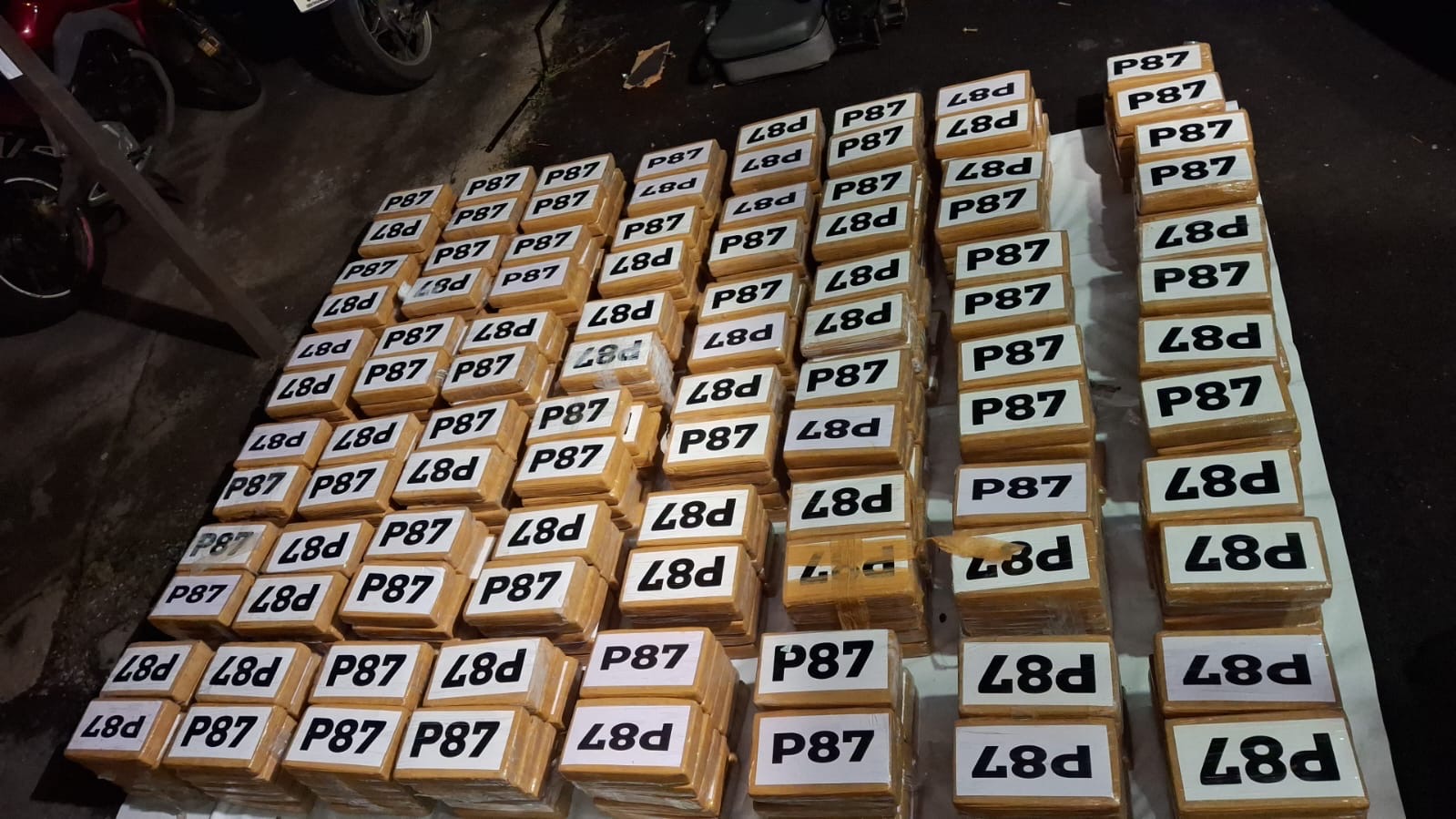 Cae chofer de buseta escolar en Ruta 27 escondía 920 kilos de coca ...